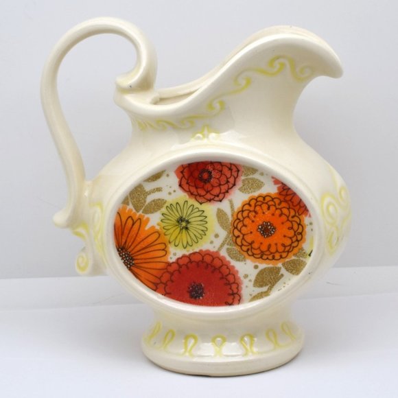 Mccoy | Kitchen | Vintage Retro Mccoy Floral Pitcher 96s 1970s Red ...